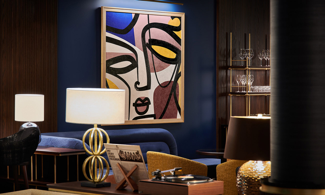 Double Decker - Curating & Design